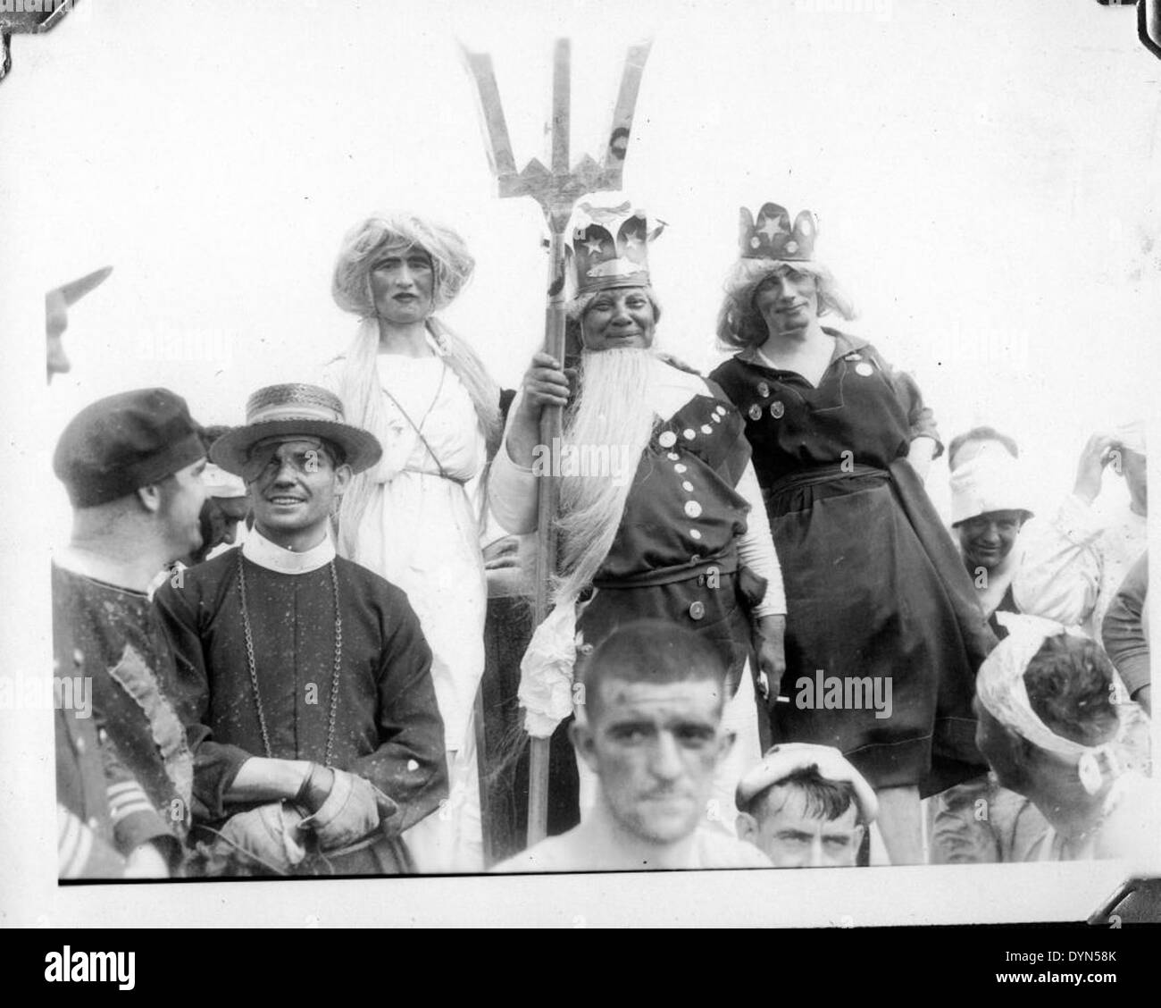 AL 005C 031 USS Saratoga during crossing the line ceremony Stock Photo ...