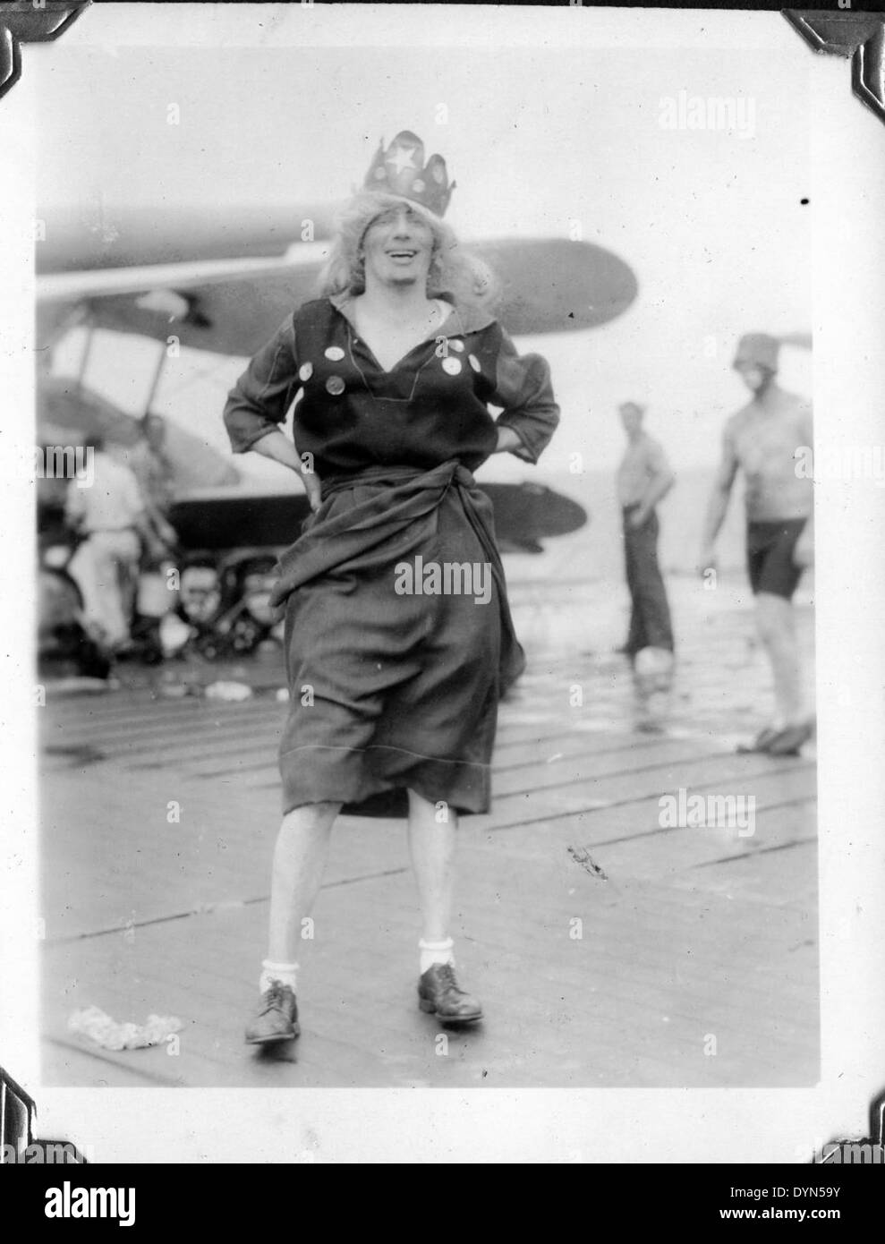 AL 005C 030 USS Saratoga during crossing the line ceremony Stock Photo ...