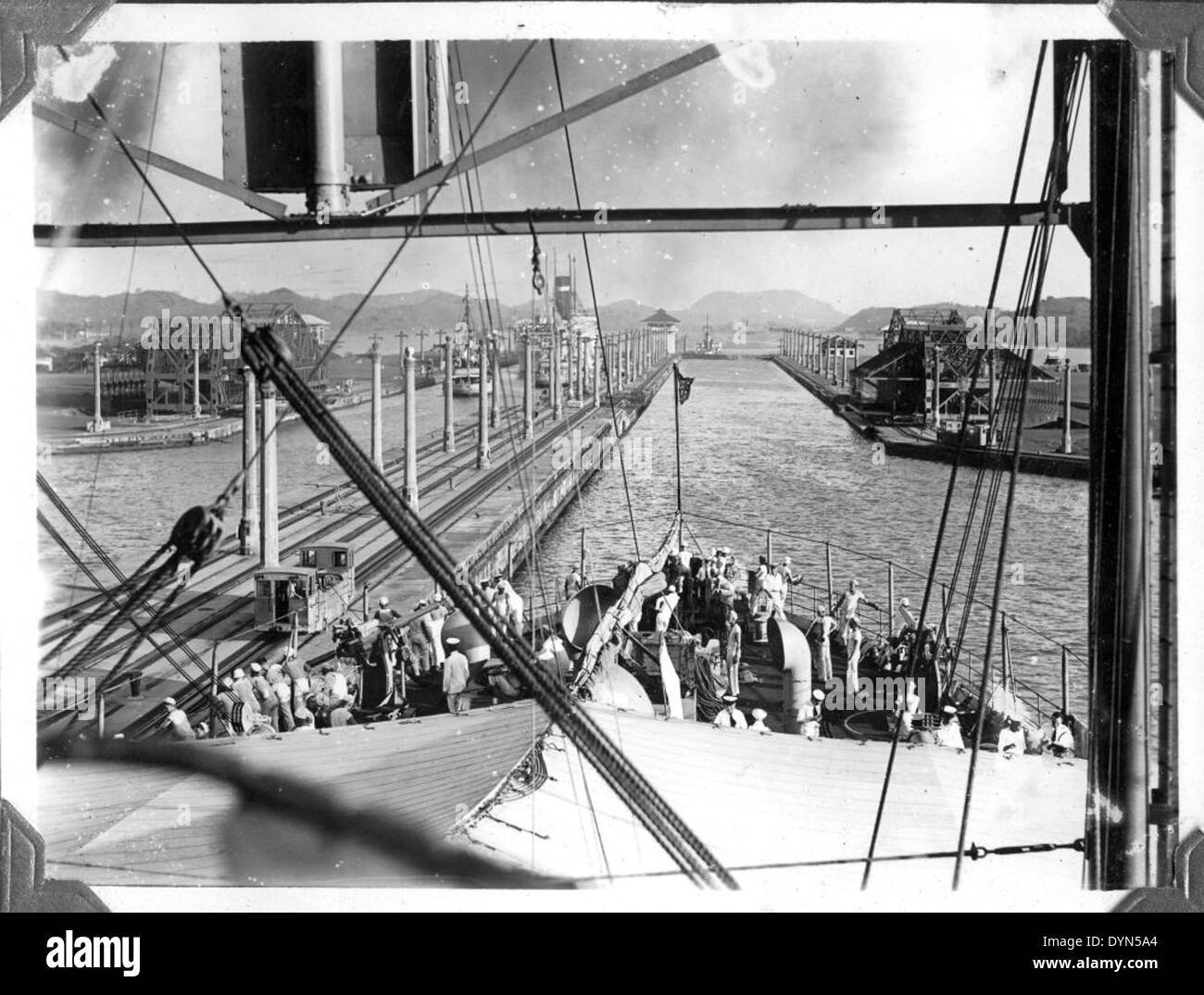 AL 005A 139 was a US Navy aircraft operating in the Panama Canal Zone ...