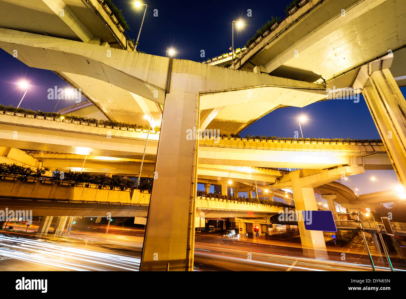 Cityscape flow hi-res stock photography and images - Alamy