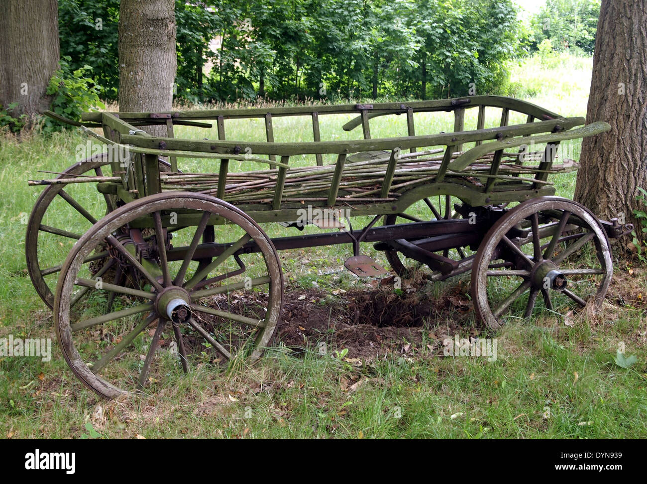 Old farming cart hi-res stock photography and images - Alamy
