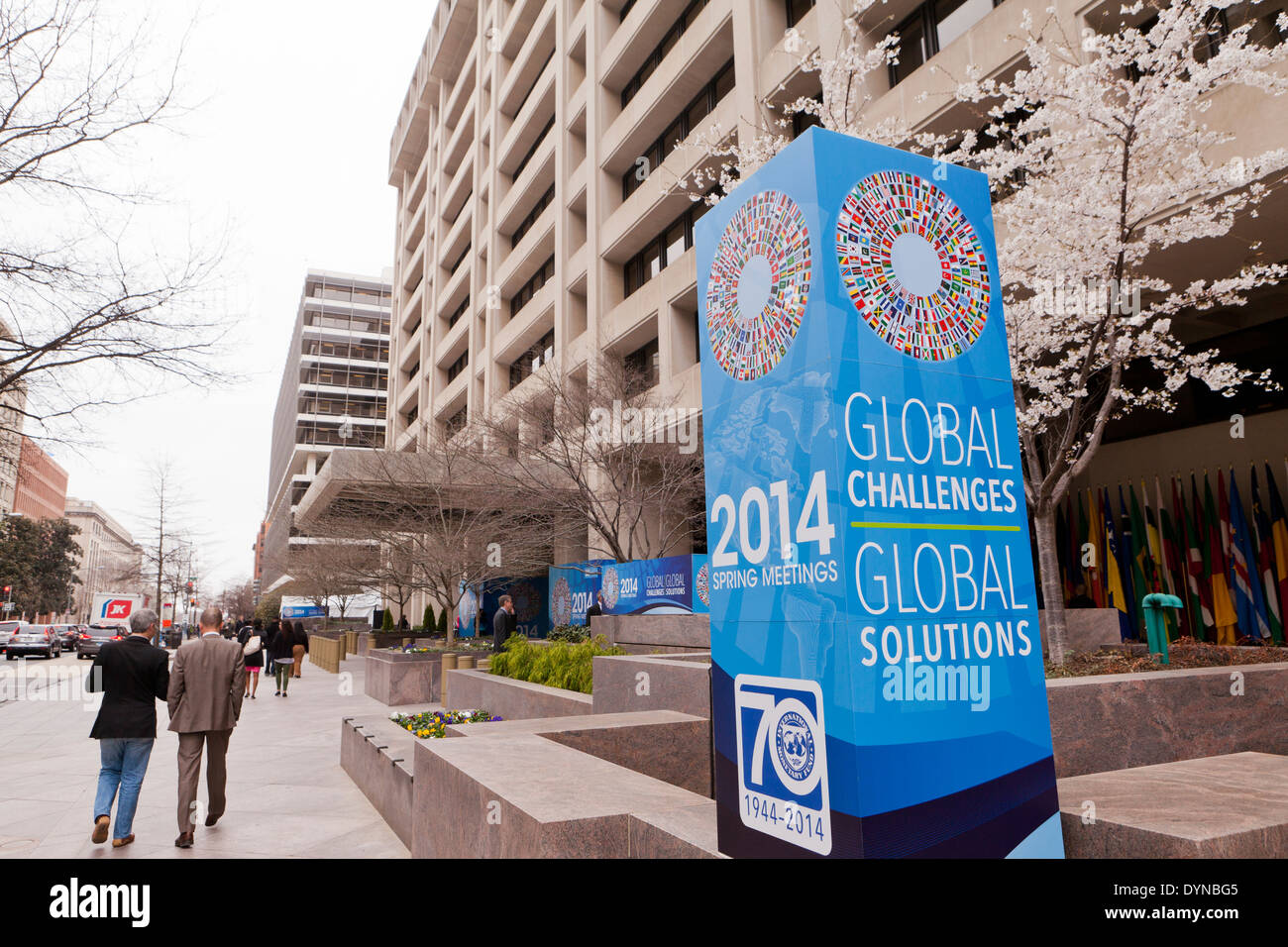 Imf headquarters washington hi-res stock photography and images - Alamy