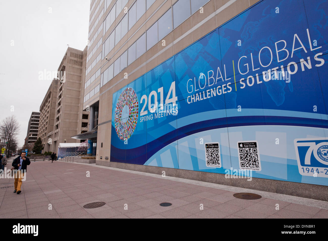 International monetary fund headquarters hi-res stock photography and ...