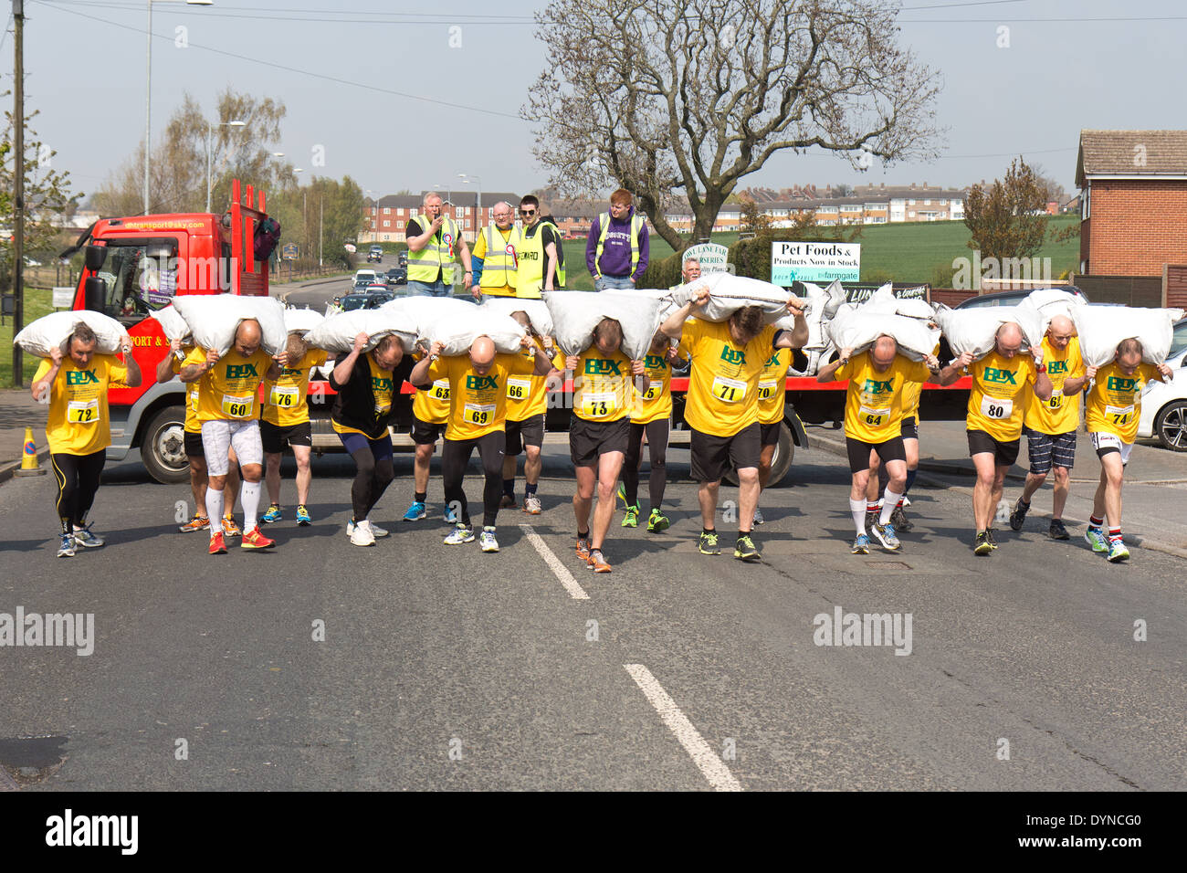 Coal carrying race hi-res stock photography and images - Alamy