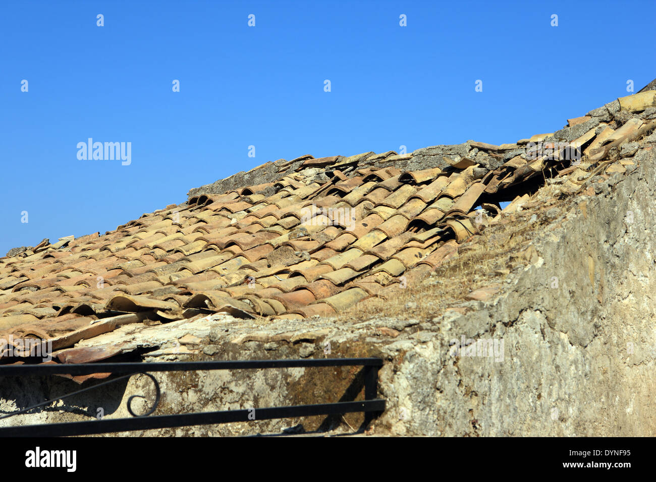 Greek tiles hi-res stock photography and images - Alamy