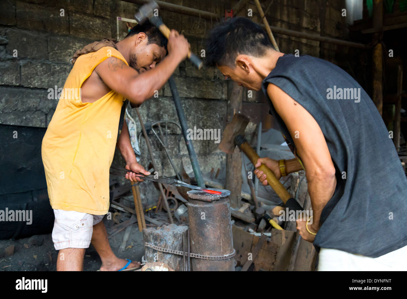 Blacksmiths at work hi-res stock photography and images - Alamy