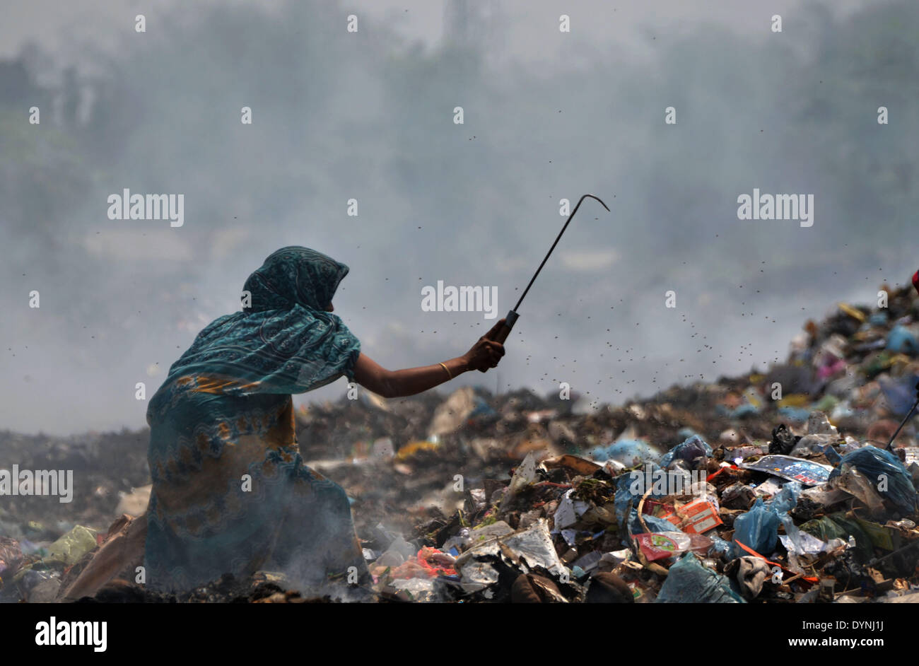Indian ragpicker hi-res stock photography and images - Alamy