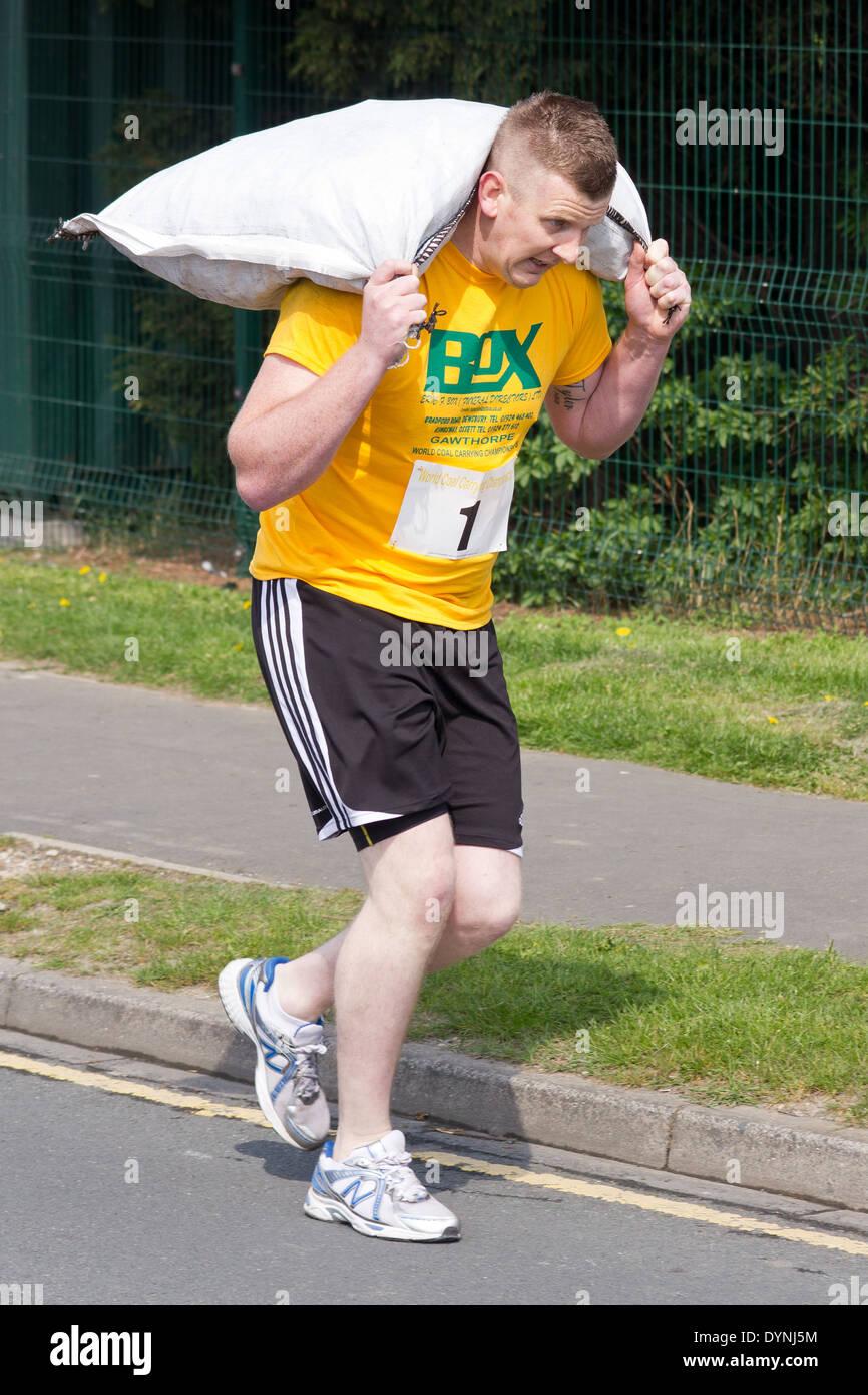 Heavy load running hi-res stock photography and images - Alamy