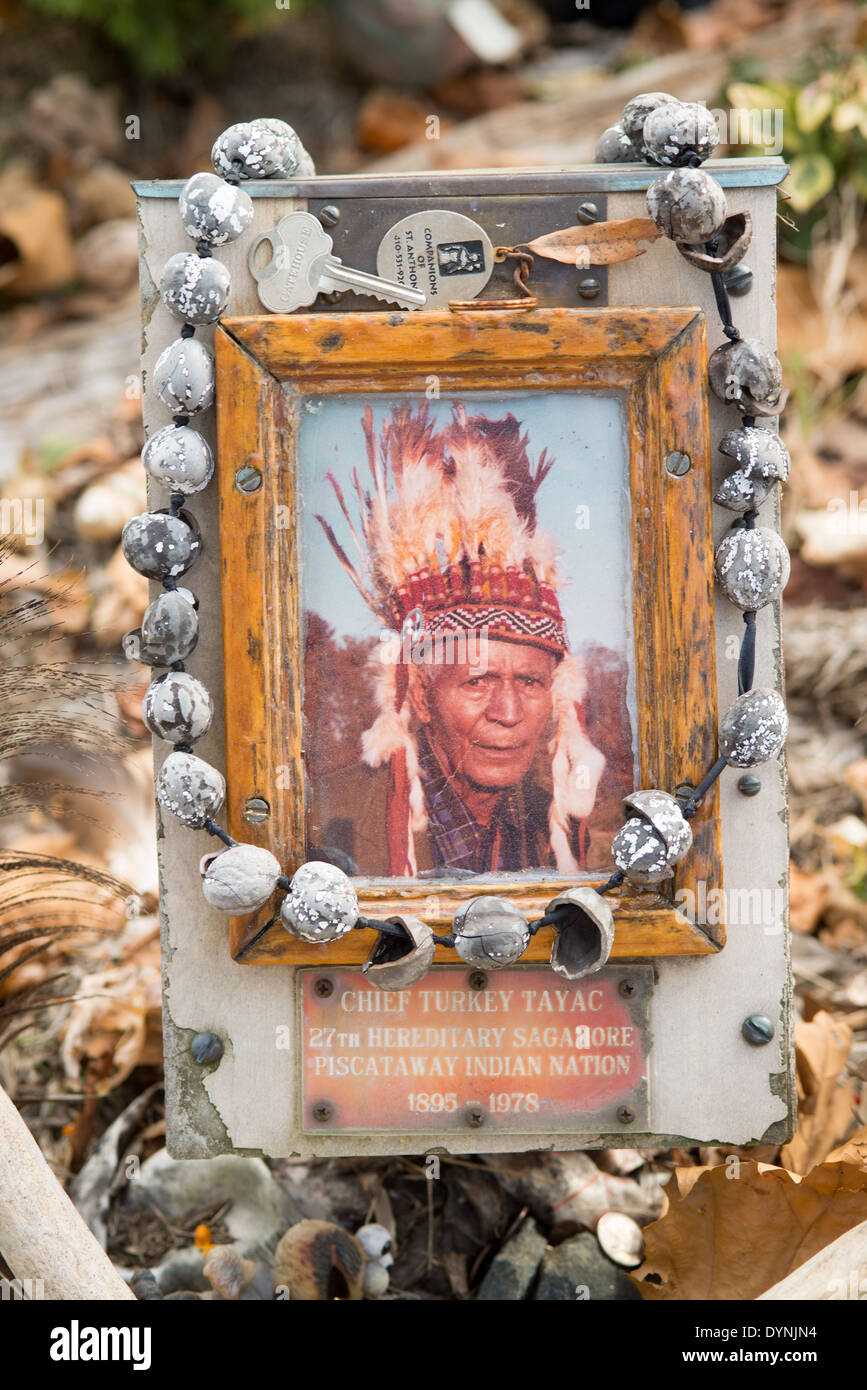 Indian burial hi-res stock photography and images - Alamy