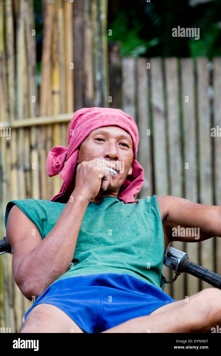 Philippines smoking hi-res stock photography and images - Alamy