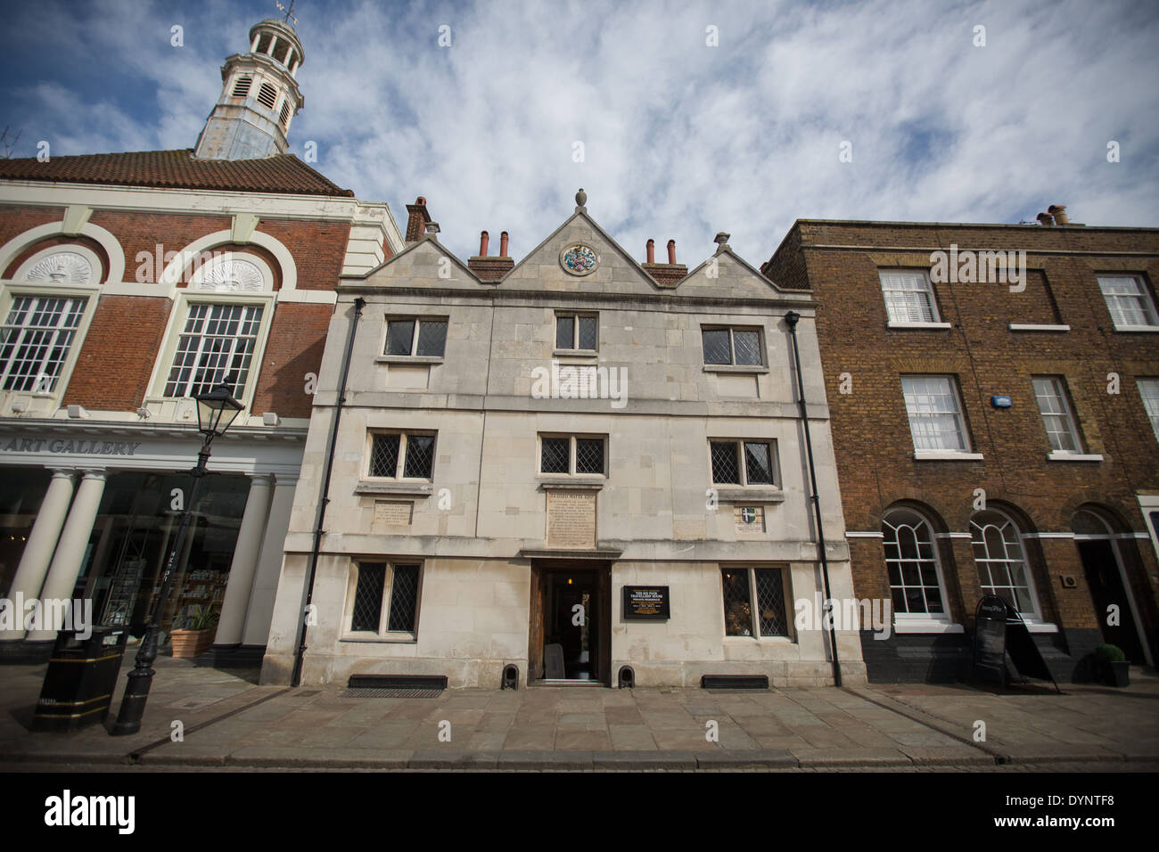 Poor house hi-res stock photography and images - Alamy