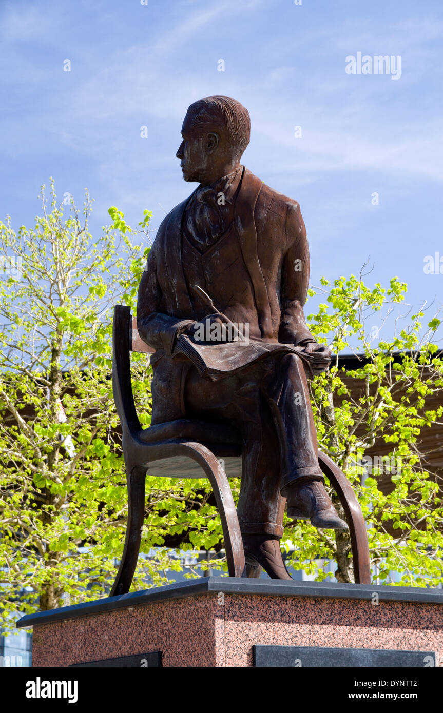 Statue of Cardiff born song writer and actor Ivor Novello, Cardiff Bay ...