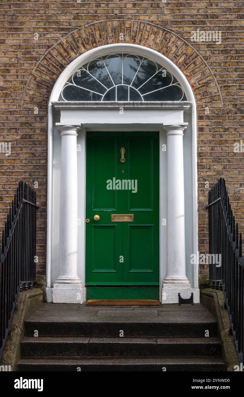 Ireland, Dublin, a door in Merchant's quay Stock Photo - Alamy