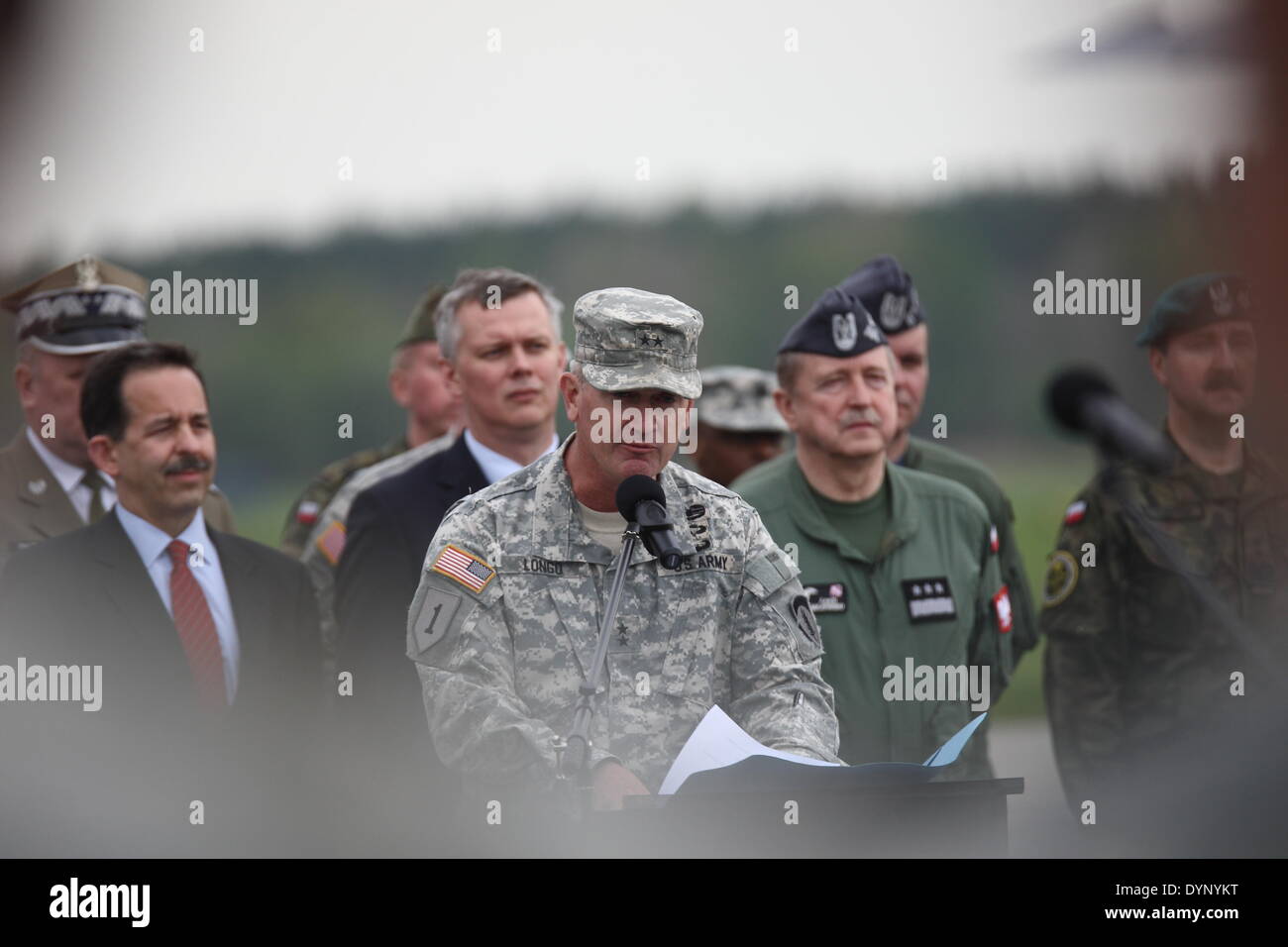 Us army nato brigade hi-res stock photography and images - Alamy