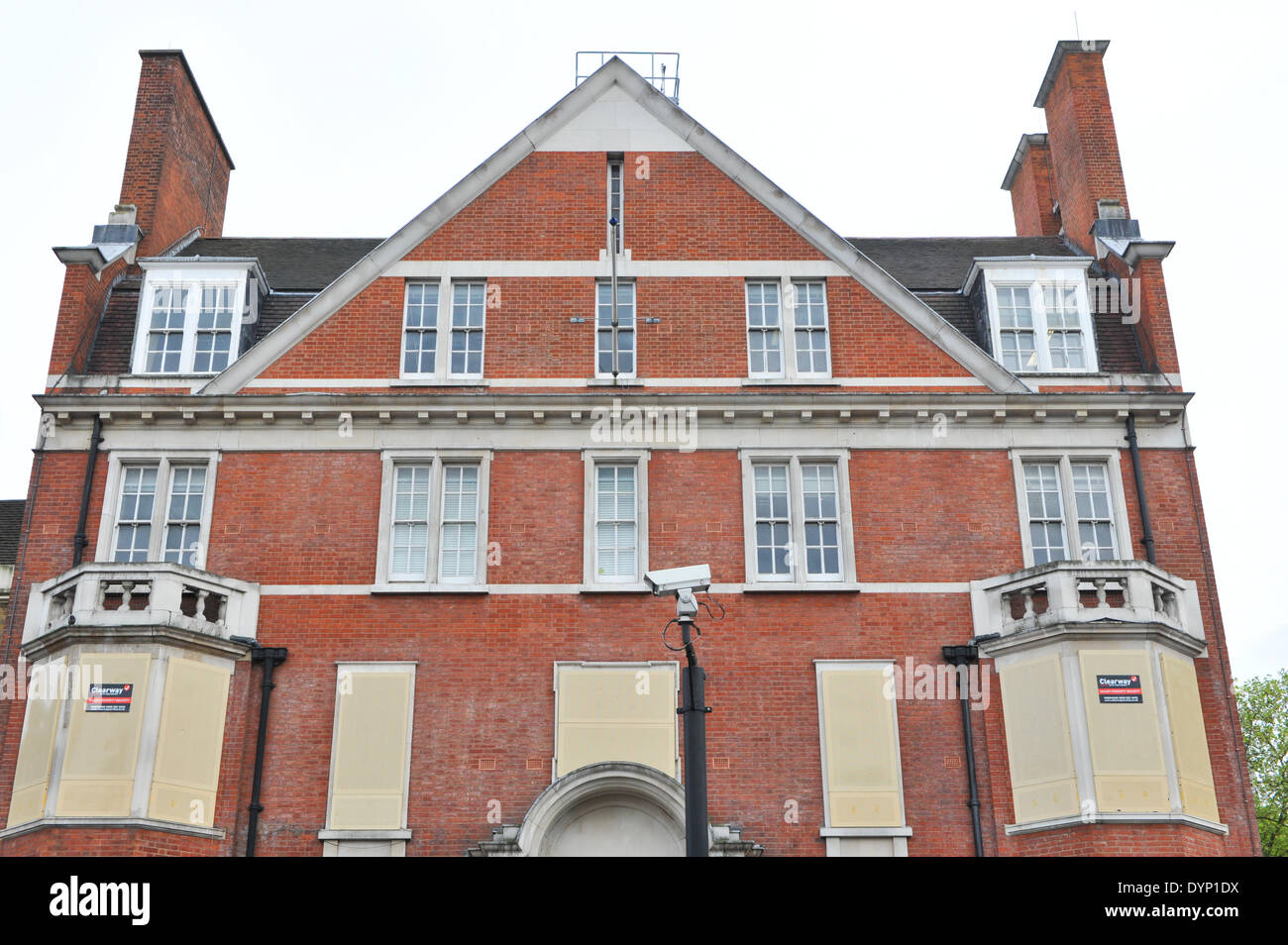 Lower Clapton Road, London, UK. 23rd April 2014. The Police Station in ...