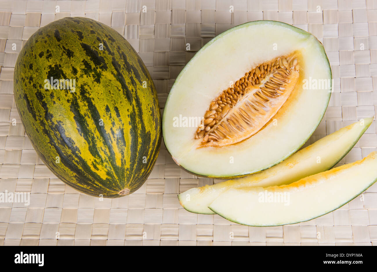 Piel de sapo melon Stock Photo - Alamy