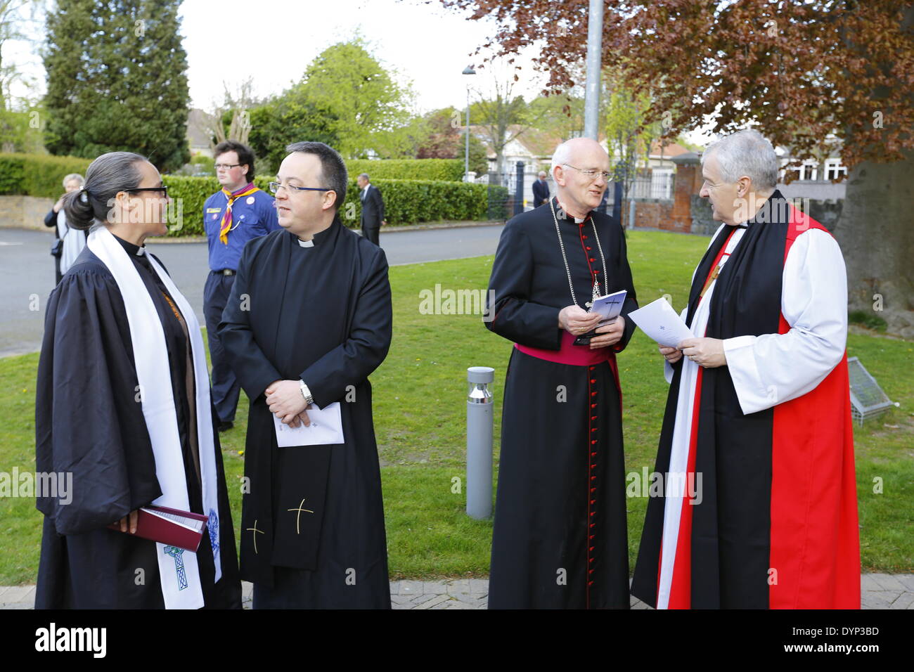 Rev john andrew hi-res stock photography and images - Alamy