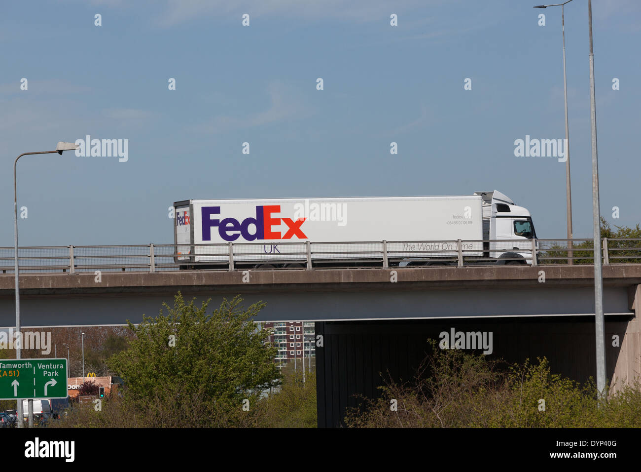 Fedex lorry trailer hi-res stock photography and images - Alamy