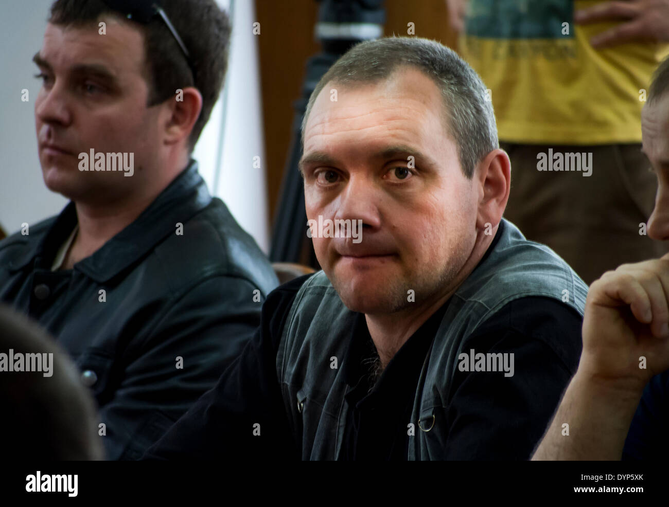 Krasnodon, Luhansk Region, Ukraine. 23rd April 2014. Representatives of ...