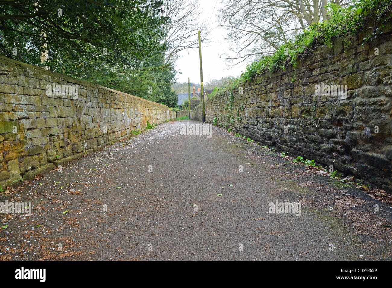 Upper walkway hi-res stock photography and images - Alamy
