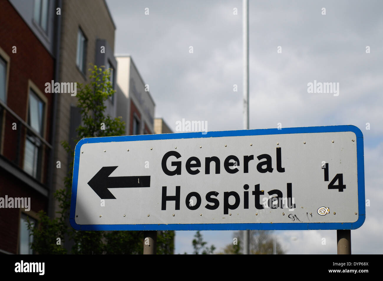 Hospital sign hi-res stock photography and images - Alamy