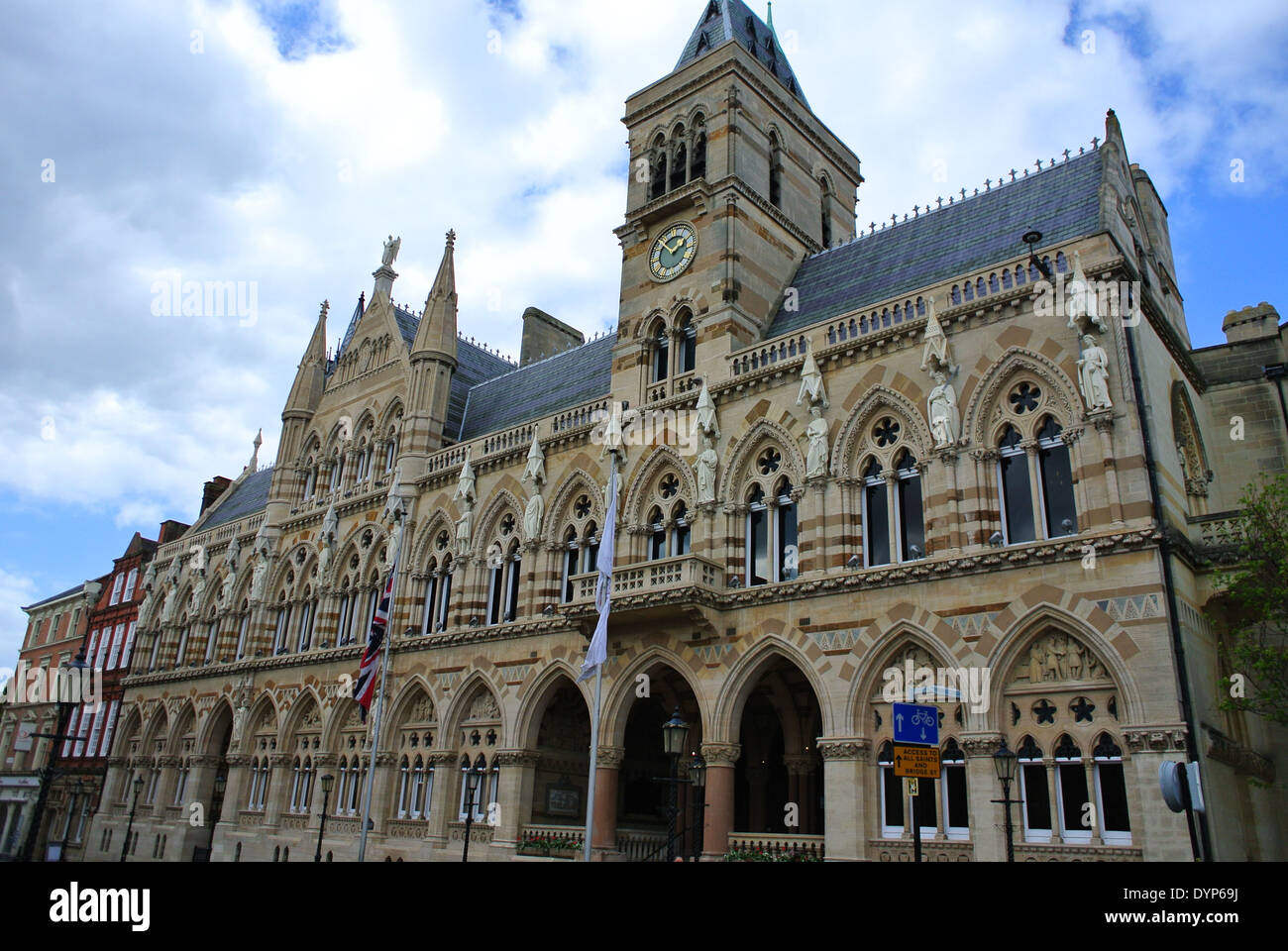 Northampton guildhall hi-res stock photography and images - Alamy