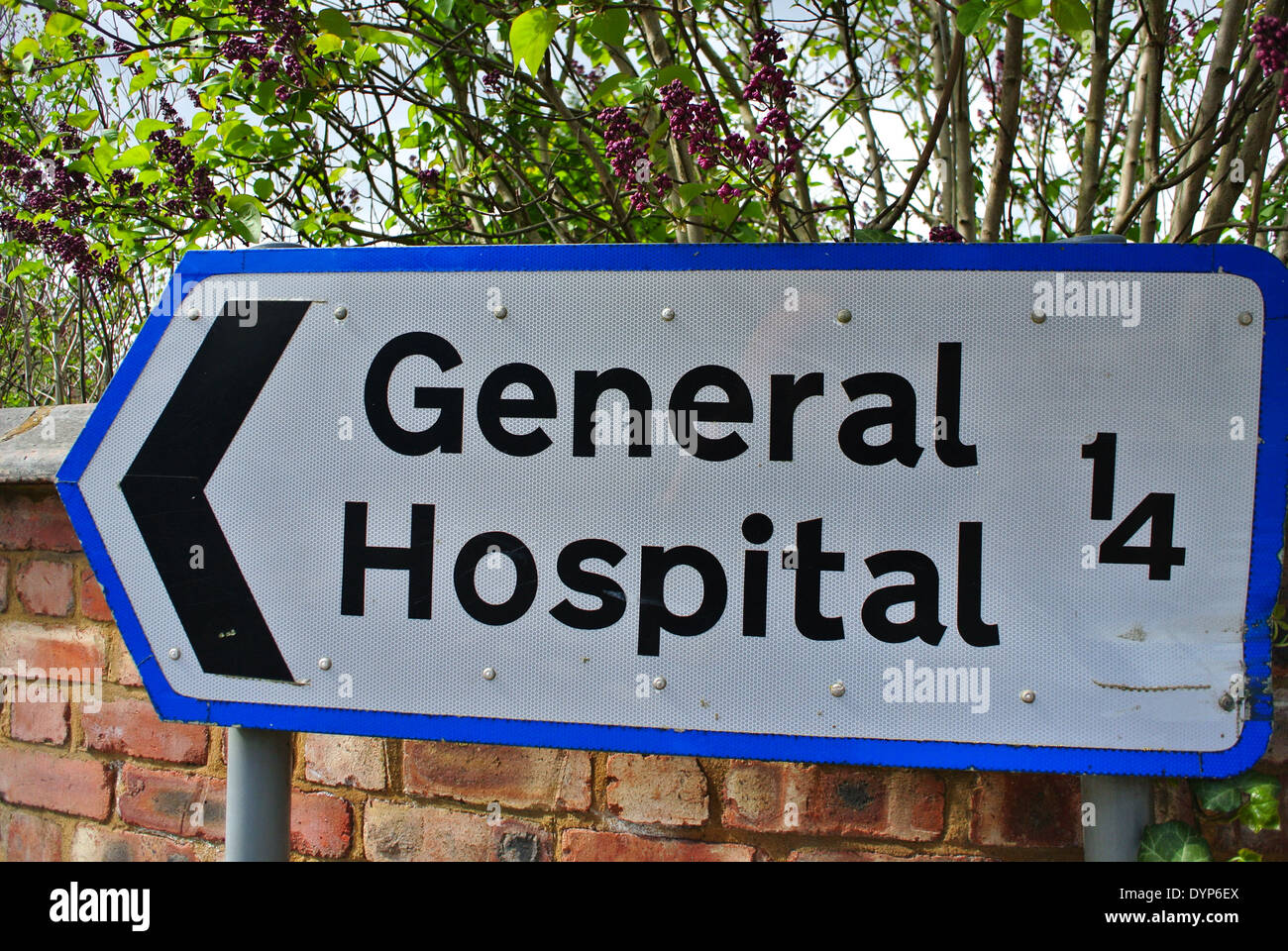 General hospital sign Stock Photo - Alamy