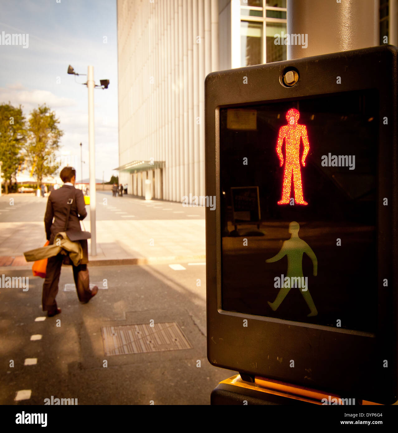 Pedestrian crossing red light hi-res stock photography and images - Alamy