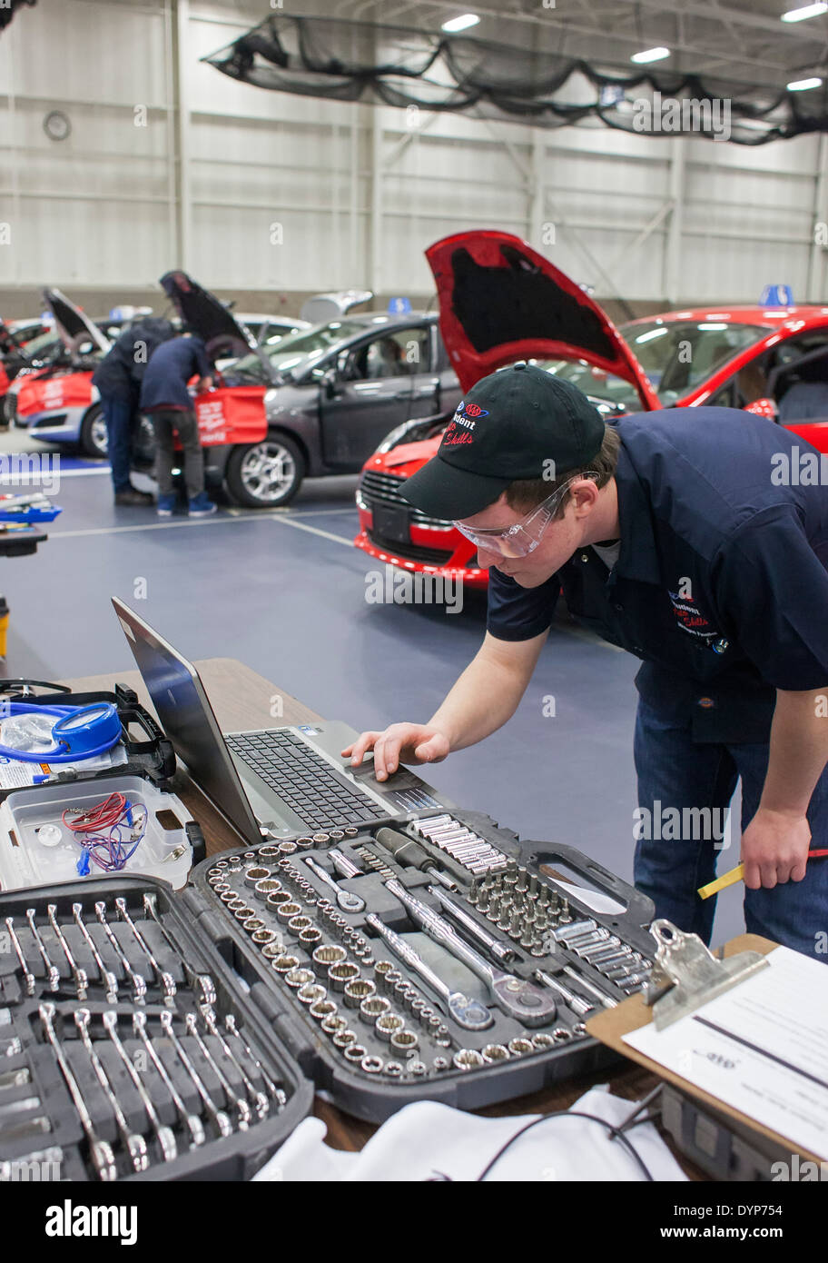 Auto technology hi-res stock photography and images - Alamy