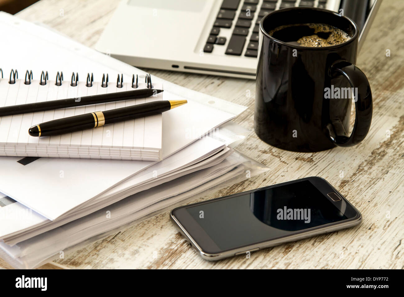 Working computer hi-res stock photography and images - Alamy