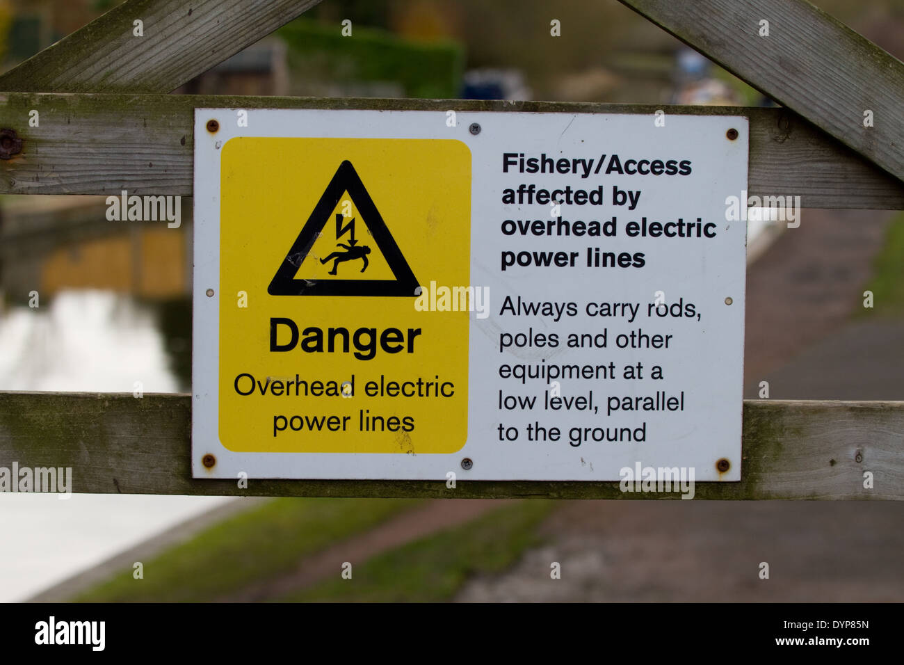 Danger overhead electric lines hi-res stock photography and images - Alamy
