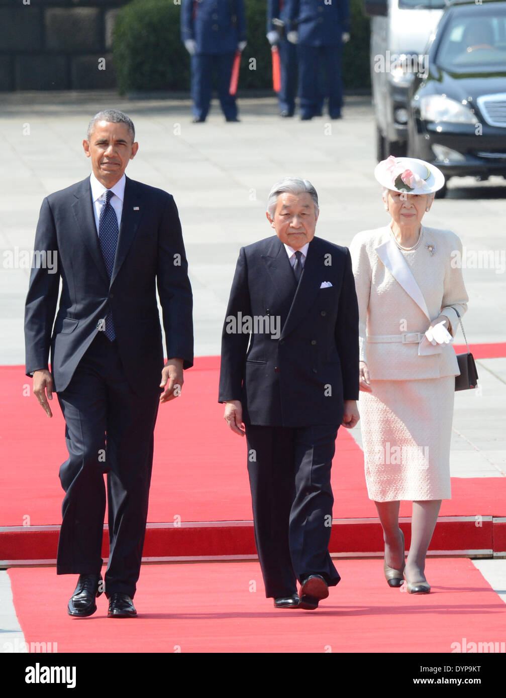 Tokyo, Japan. 24th April 2014. U.S. President Barack Obama (L) walks ...