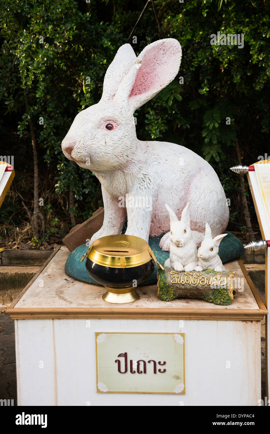 Cute rabit sculptures, Chinese zodiac animal sculpture at Wat Saket ...