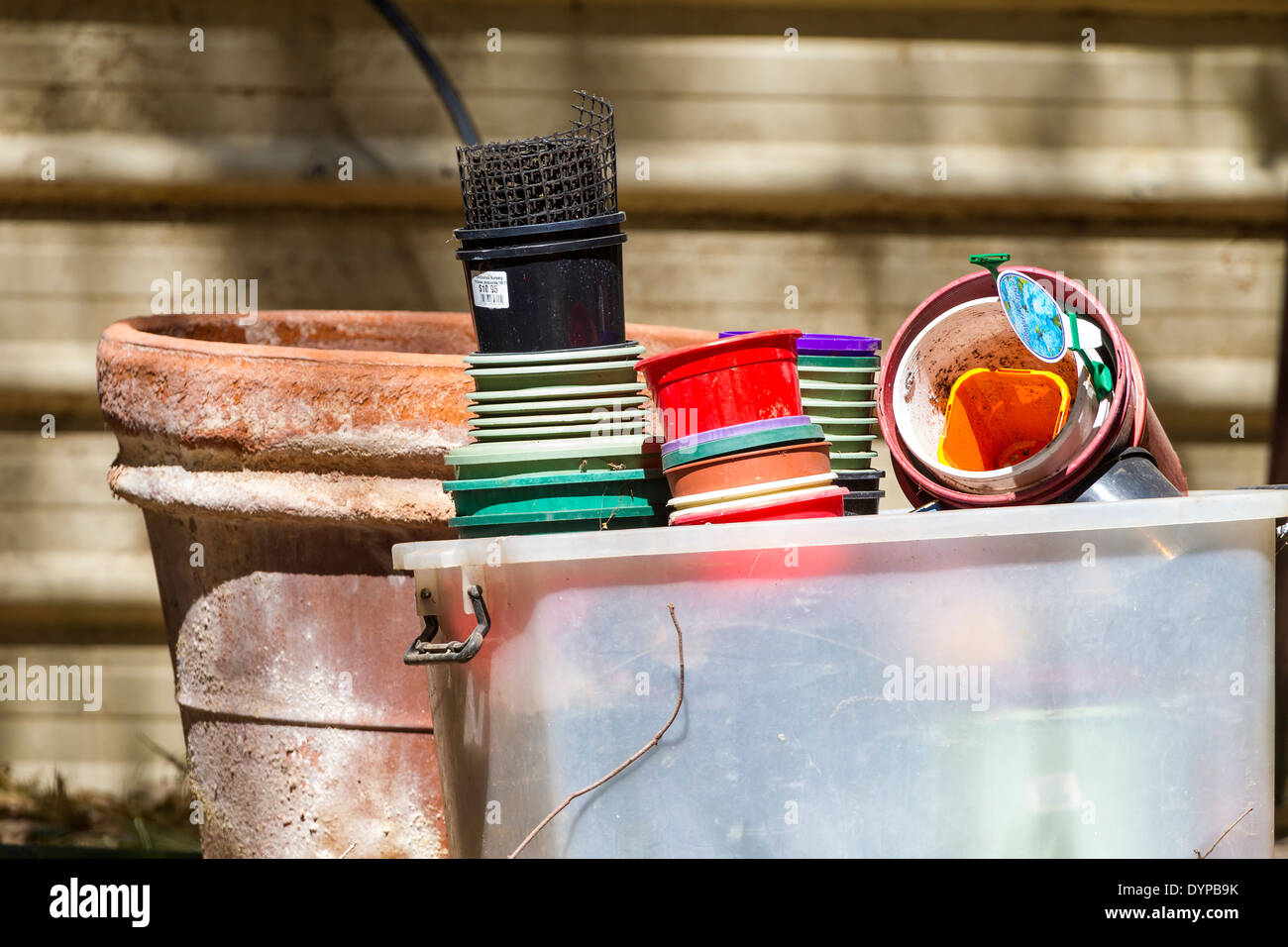 Potting plastic pots hi-res stock photography and images - Alamy
