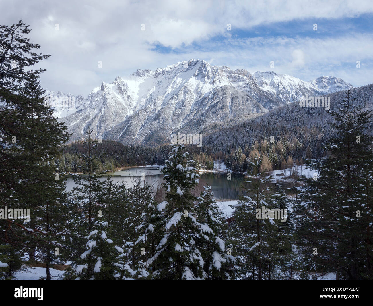 lake with Karwendel mountain range in the background, Mittenwald ...