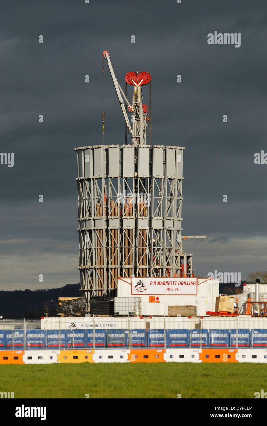 Hydraulic fracturing hi-res stock photography and images - Alamy