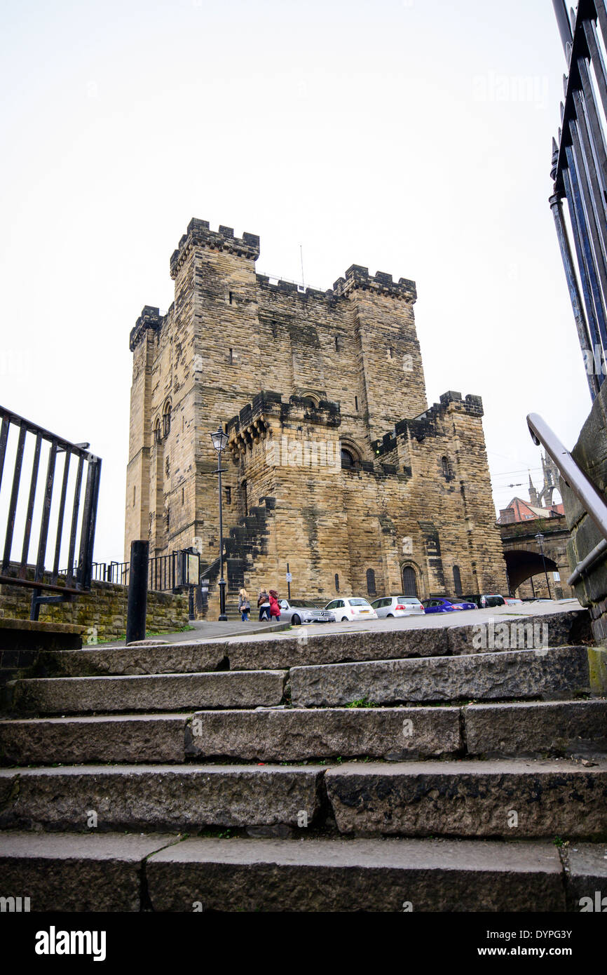 Keep castle hi-res stock photography and images - Alamy