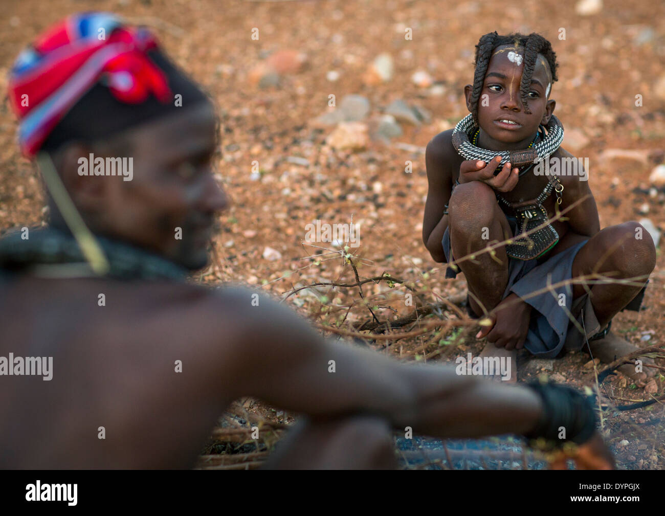Himba family kaokoveld namibia hi-res stock photography and images - Alamy