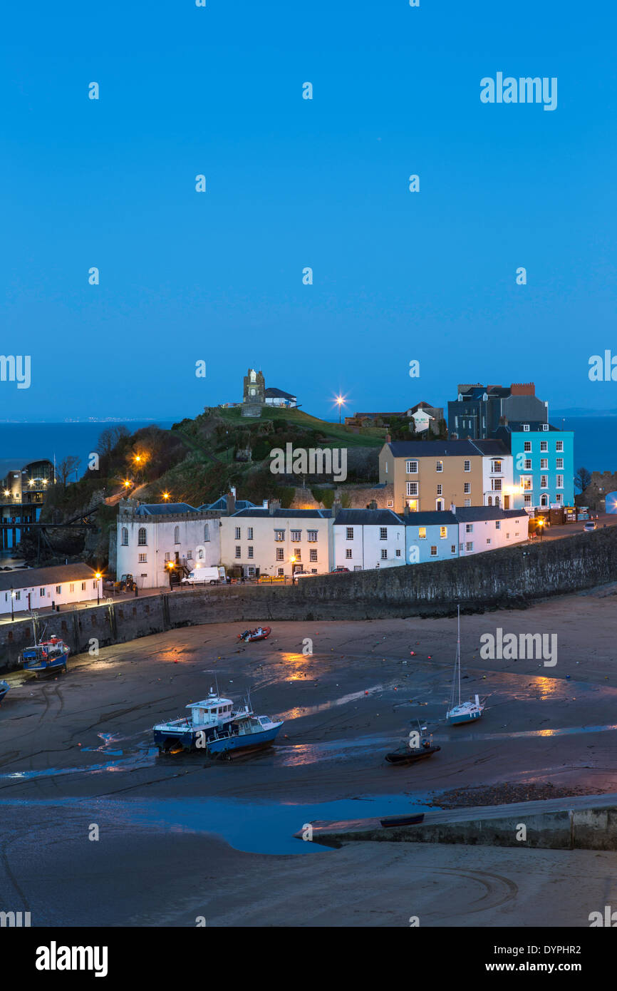 The Welsh coastal town of Tenby in evening light, Pembrokeshire, South ...