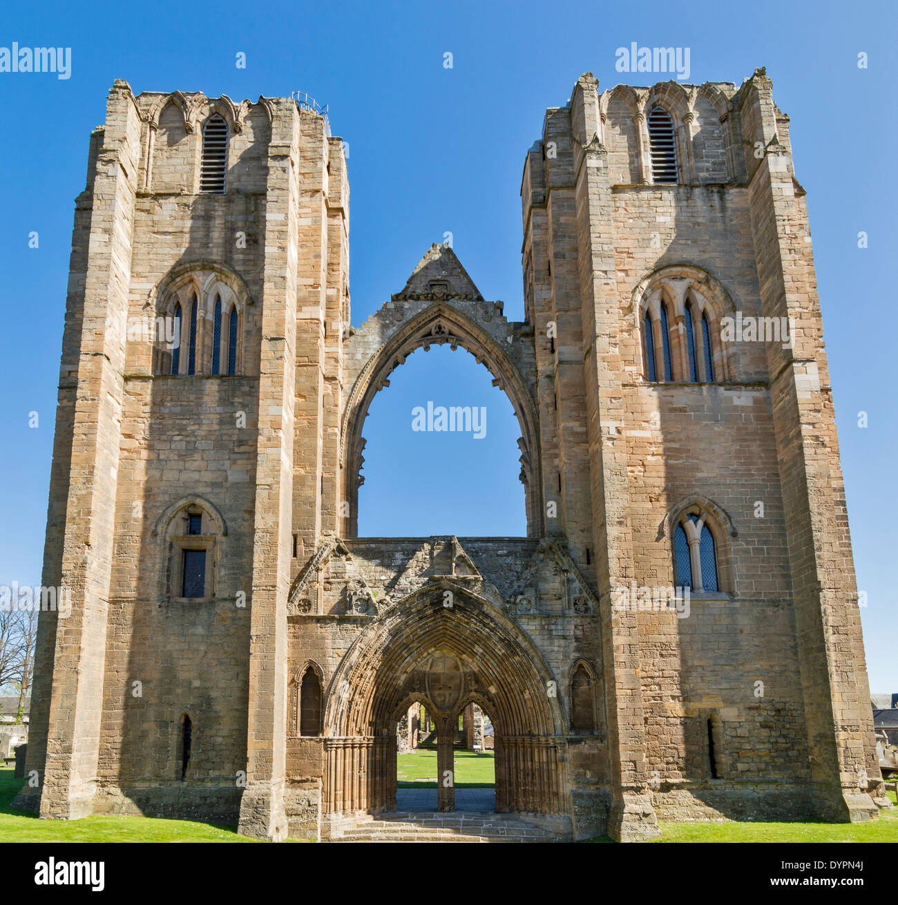 ELGIN CATHEDRAL THE TOWERS MORAY SCOTLAND Stock Photo - Alamy