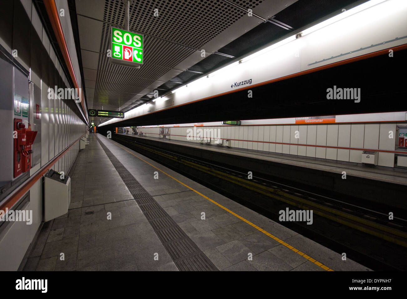 U bahn wien hi-res stock photography and images - Alamy