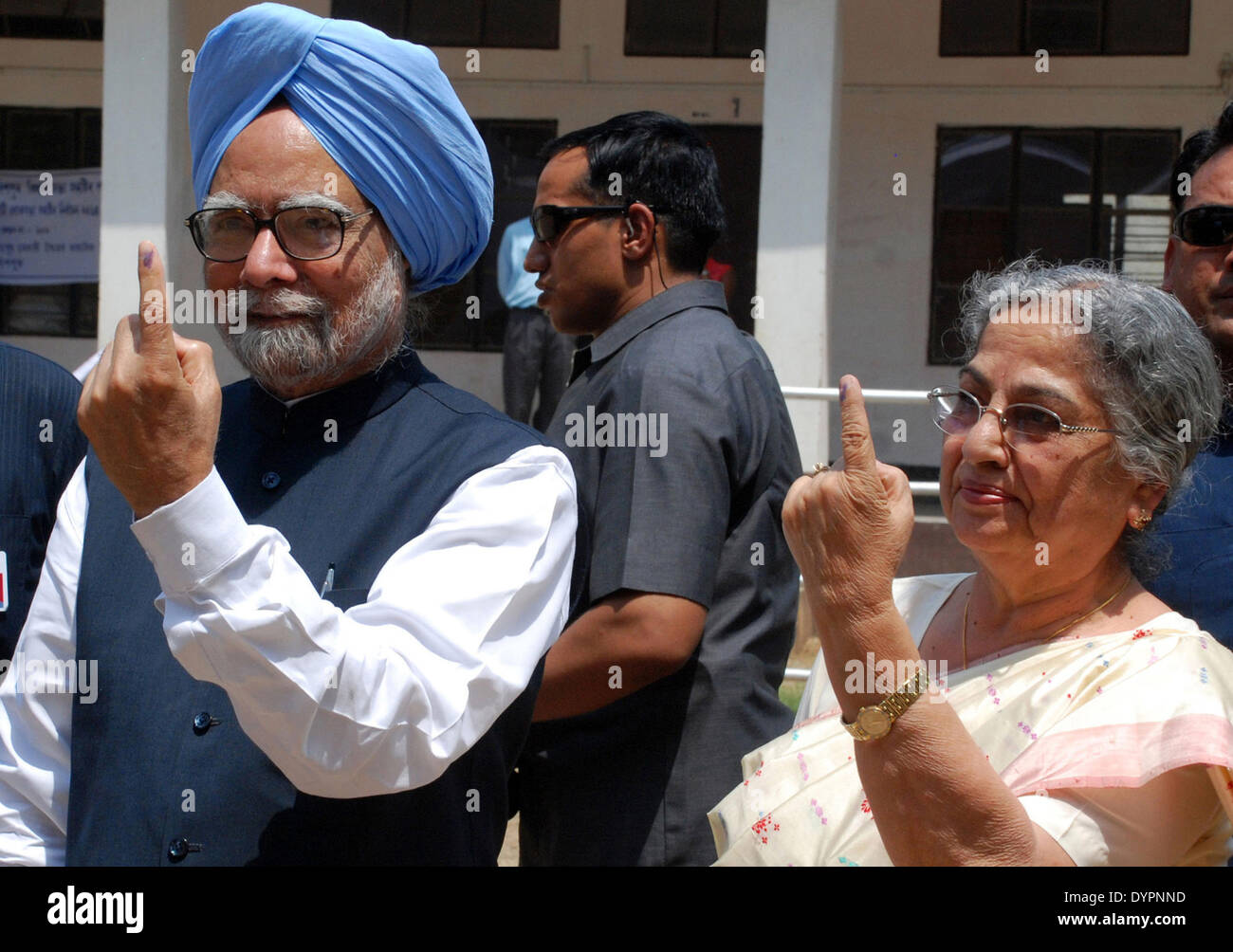 Wife indian prime minister manmohan singh hi-res stock photography and ...