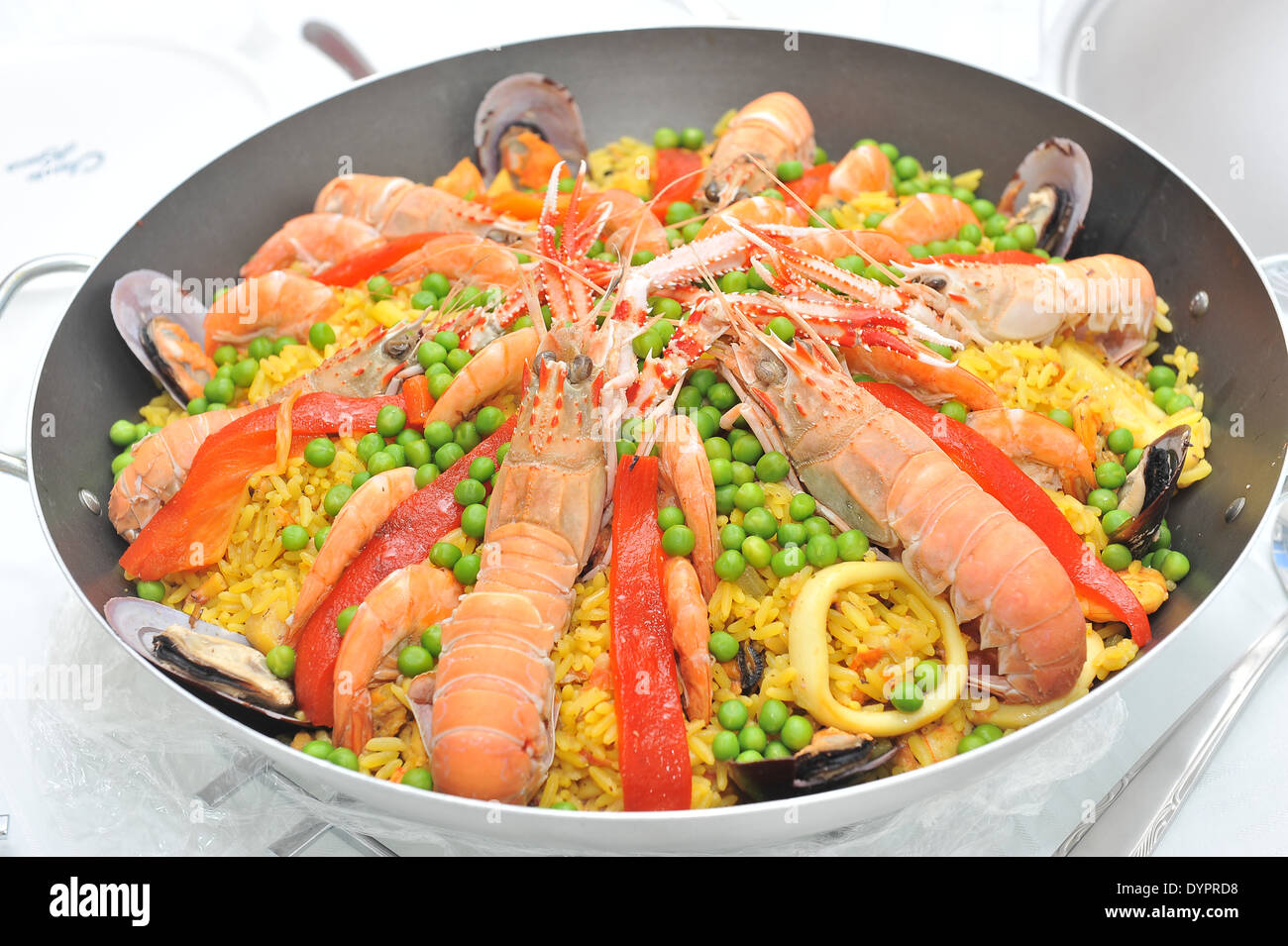 Huge paella dish hi-res stock photography and images - Alamy