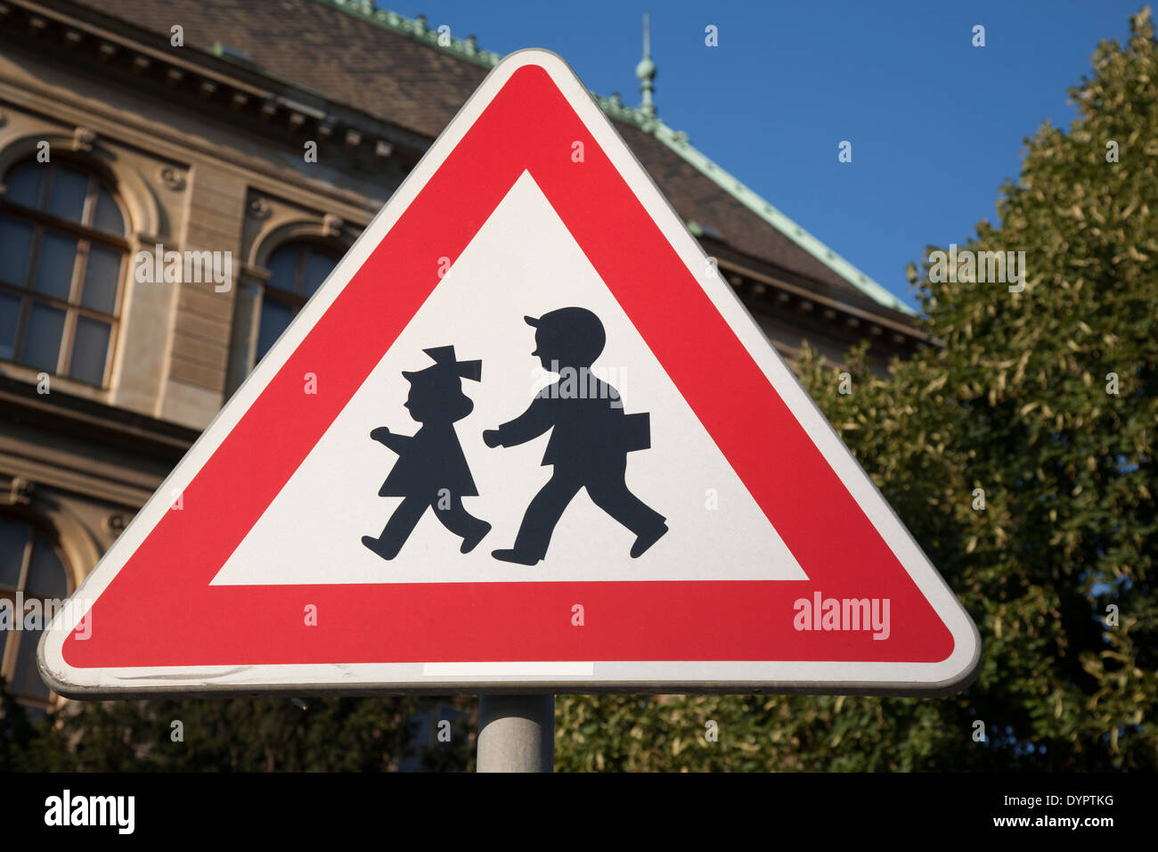 School Warning Sign in Urban Setting Stock Photo - Alamy