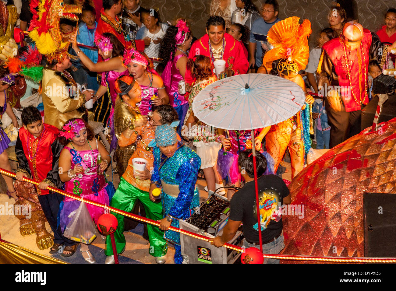 Float parade mexico hi-res stock photography and images - Alamy