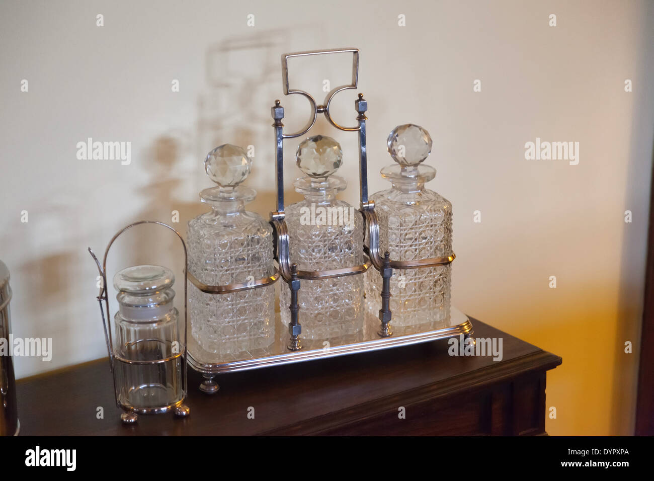 Classy hi-res stock photography and images - Alamy