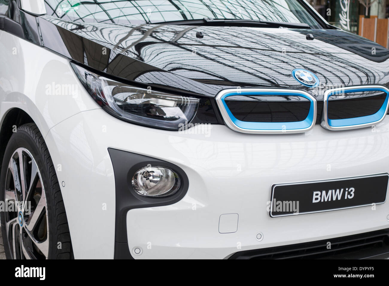 World’s first electric car hi-res stock photography and images - Alamy