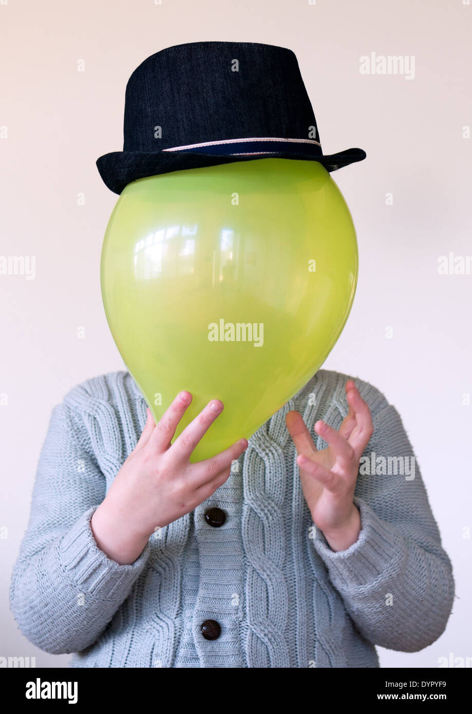 Guess who hi-res stock photography and images - Alamy