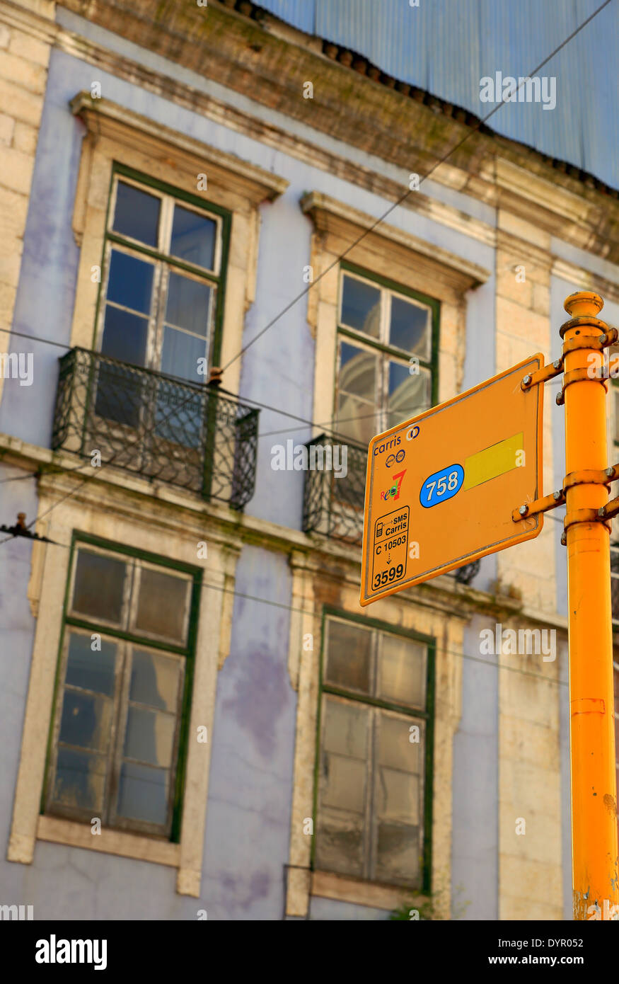 Yellow signal hi-res stock photography and images - Alamy