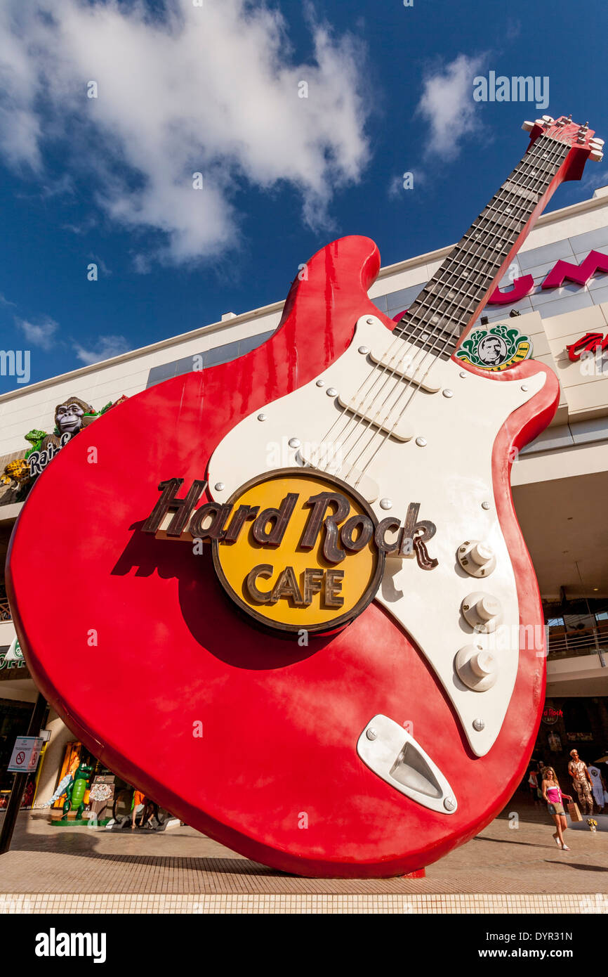 Plaza Forum Shopping Mall, Cancun, Quintana Roo, Mexico Stock Photo - Alamy